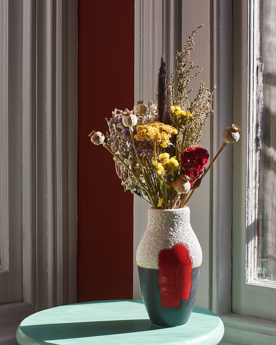 Kyle Scott Lee's Red Sun Vases